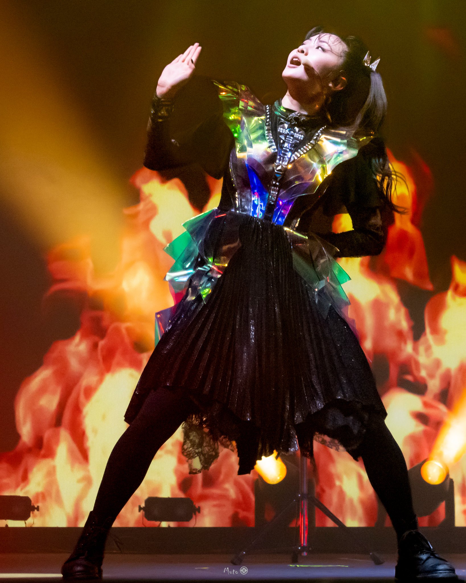 無人 (MUTO) on Twitter: "PA PA YA!! の定番最愛さん😊 Typical pose of #MOAMETAL in PA PA YA!! MEL23-014 # ...