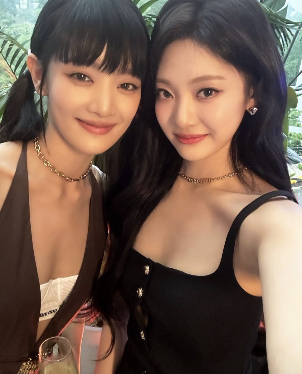 َ On Twitter Pretty Girls