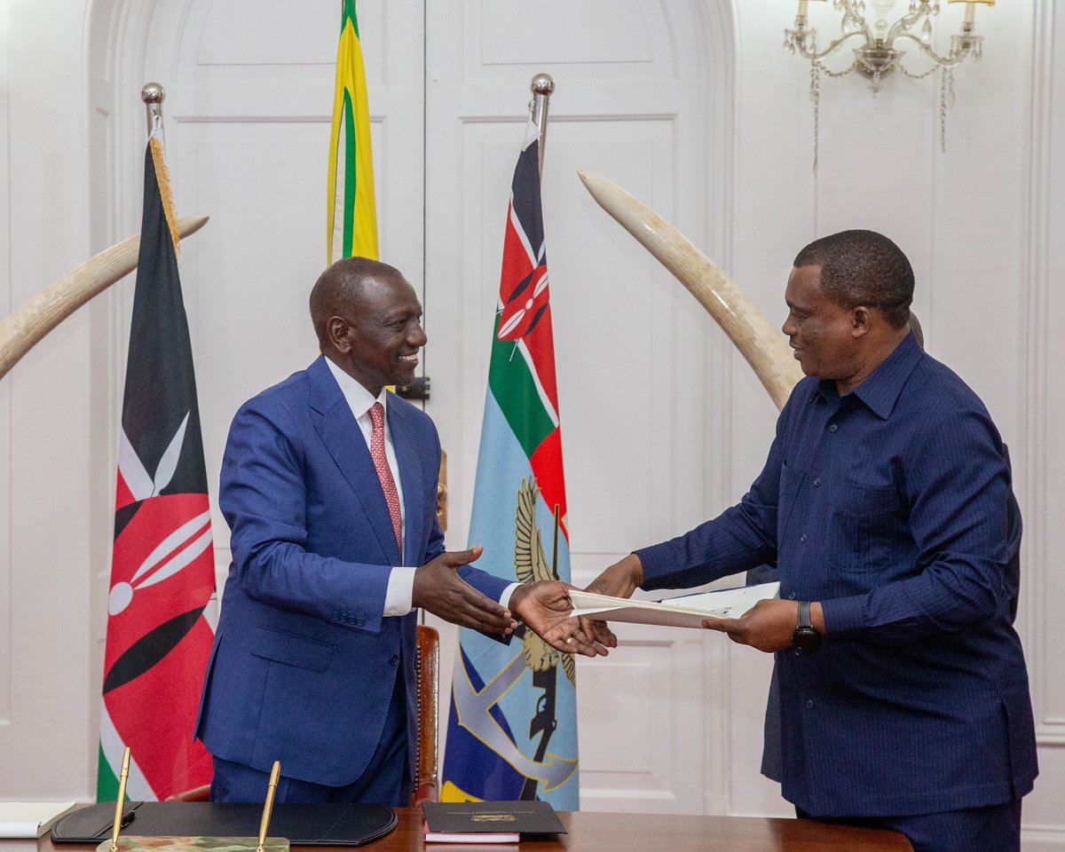 State House Kenya on Twitter: "𝐏𝐑𝐄𝐒𝐈𝐃𝐄𝐍𝐓 𝐑𝐔𝐓𝐎 𝐒𝐈𝐆𝐍𝐒 𝐂𝐎𝐔𝐍𝐓𝐘 𝐀𝐋𝐋𝐎𝐂𝐀𝐓𝐈𝐎𝐍 𝐎𝐅 𝐑𝐄𝐕𝐄𝐍𝐔𝐄 𝐀𝐍𝐃 ...