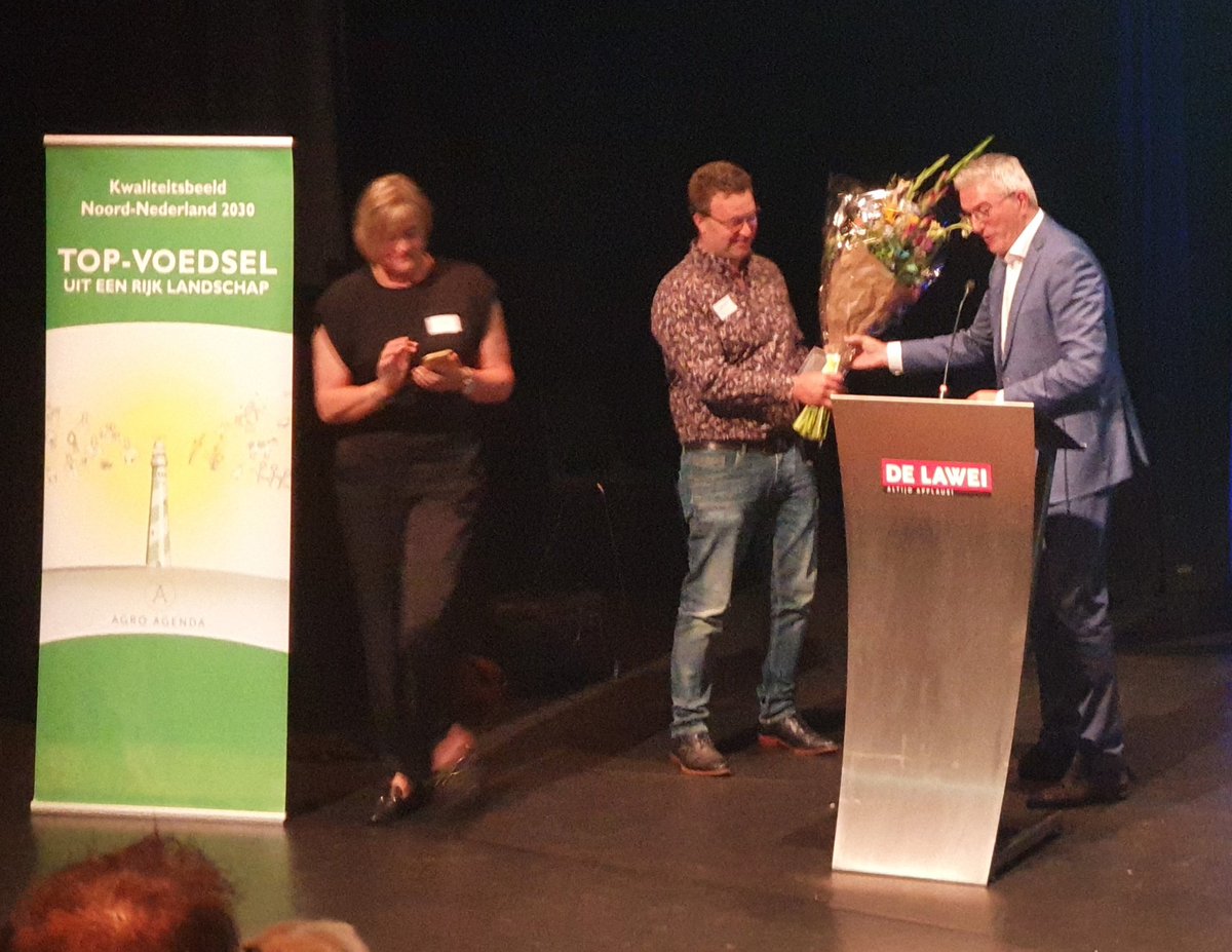 Marie-Louise Boer 🇪🇺🇺🇦 on Twitter: "RT @AlexDatema: Albert Jan Knijp krijgt De Groene Pluim ...