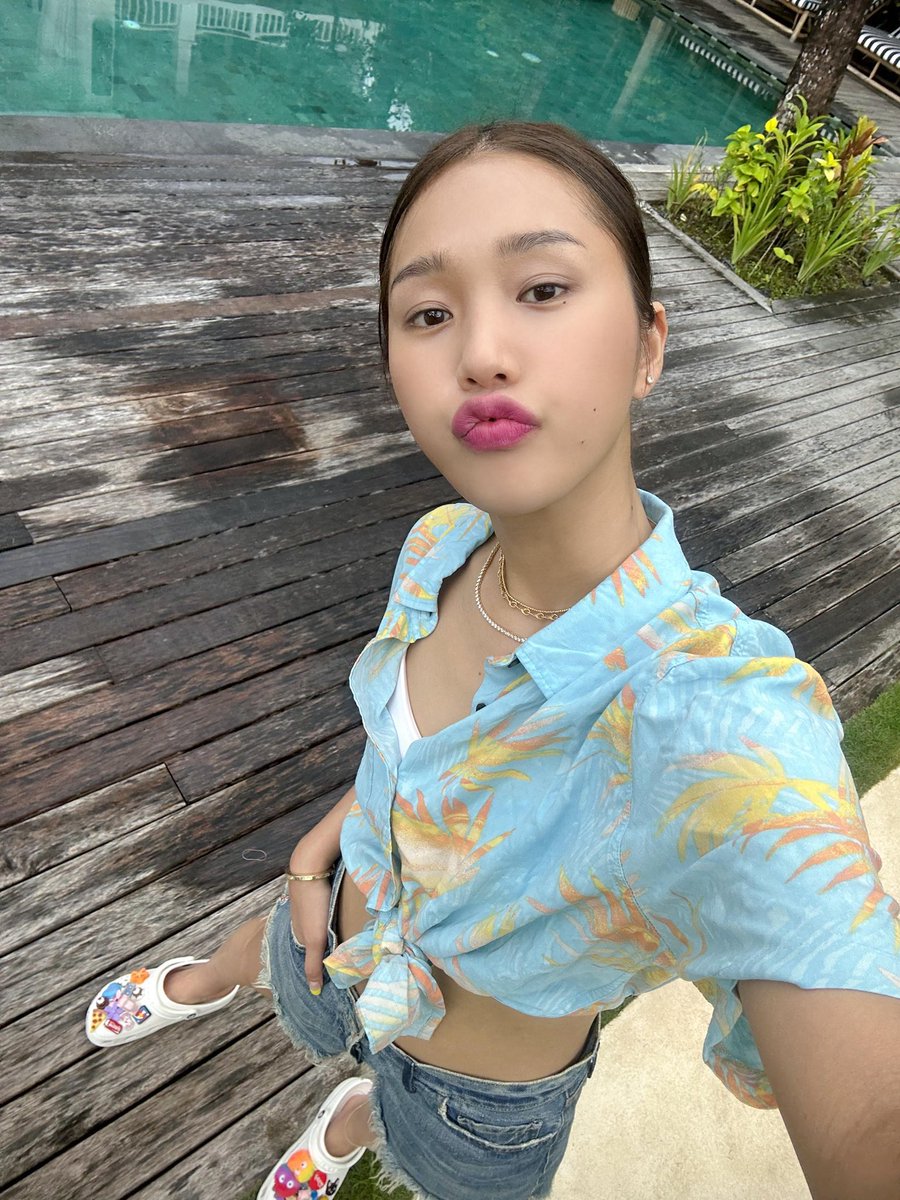 Ohmygirl Official On Twitter [ Ohmyair] 잠시 후 8시 40분 Tvn 뿅뿅 지구오락실2에