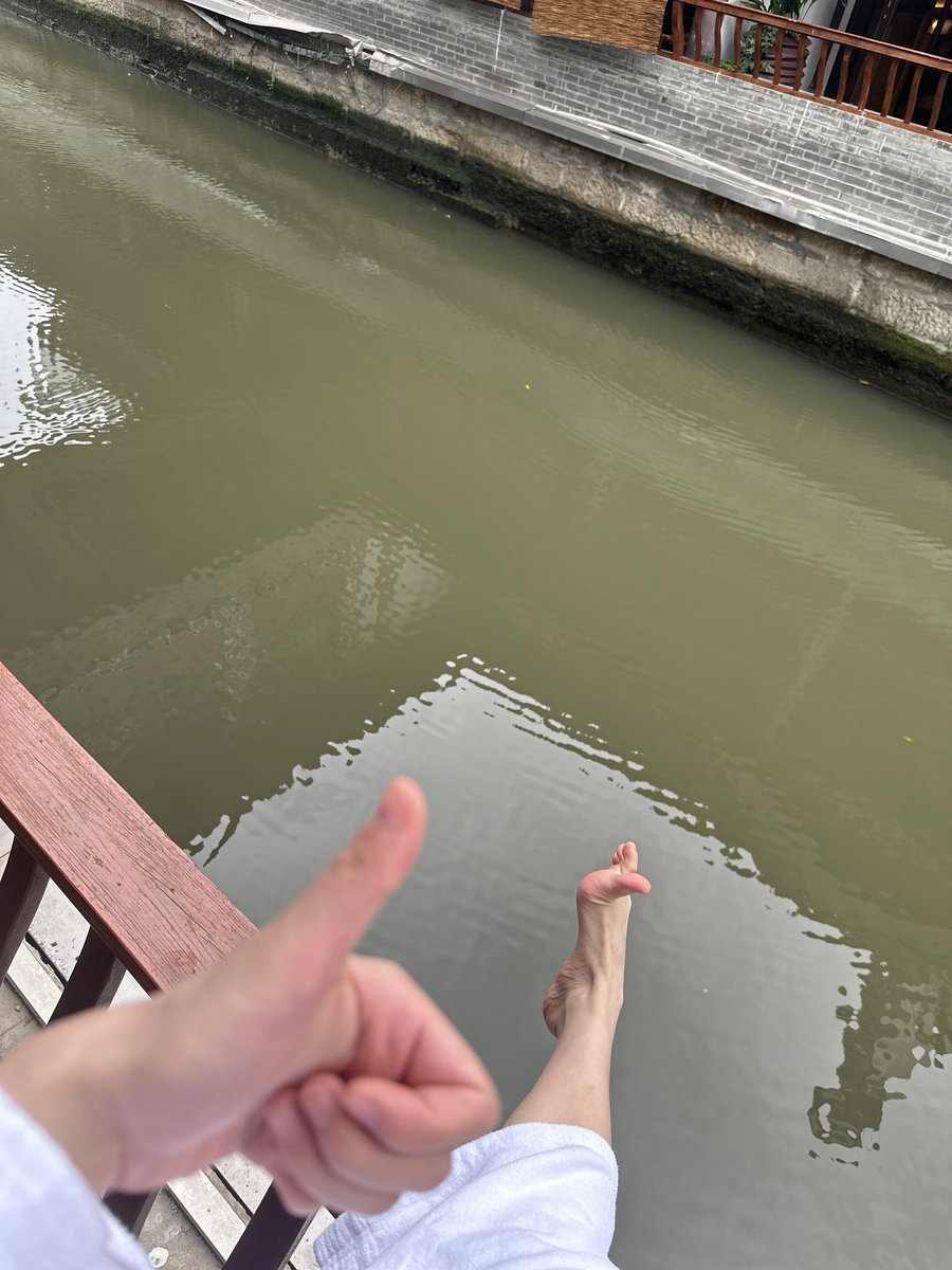 臭宝记事本 On Twitter 这个酒店蛮有意思