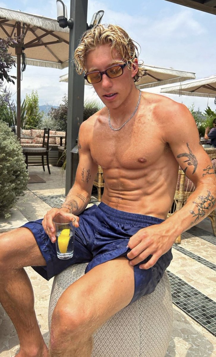 Shirtless PL on Twitter: "Mads Bidstrup"