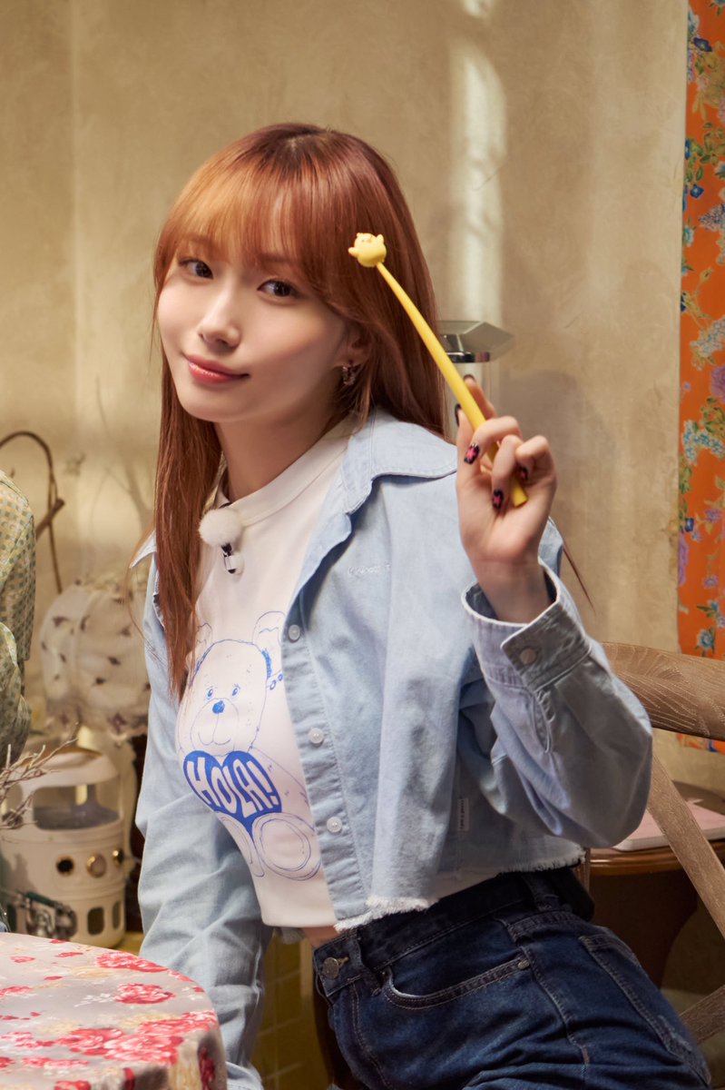 seo youngeun pics on Twitter: "kep1erving drowsy drowsy behind #YOUNGEUN #서영은 #Kep1er #케플러"