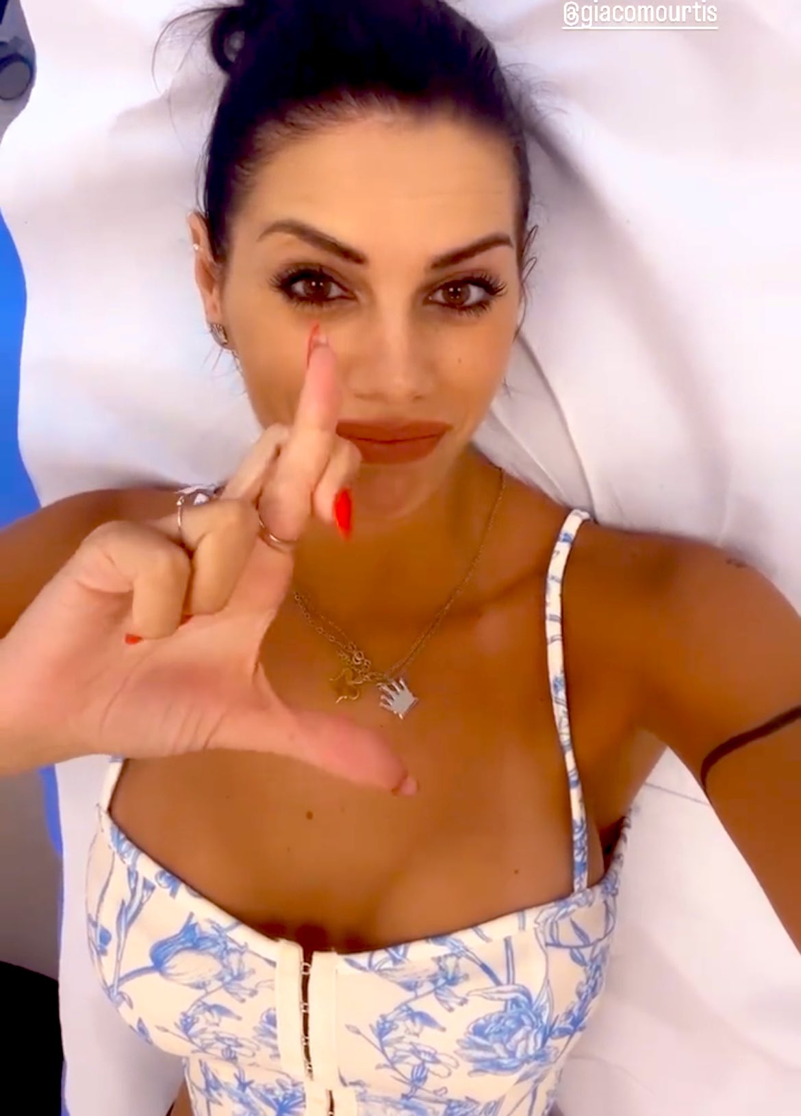 Donnalisiofficial • on Twitter: "Non si tratta di difendere Edo, perché lui non vi caga di pezza ...