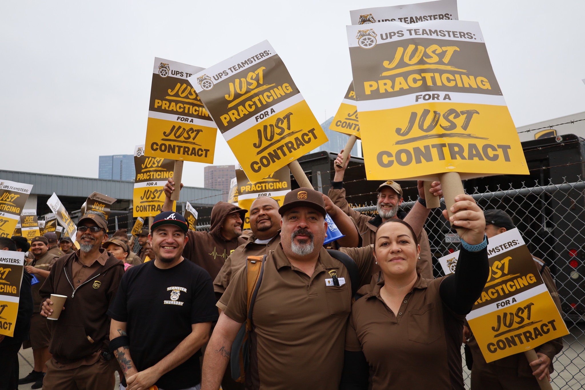Teamsters on Twitter: "FROM COAST TO COAST, UPS TEAMSTERS ARE STRIKE-READY Practice picket lines ...