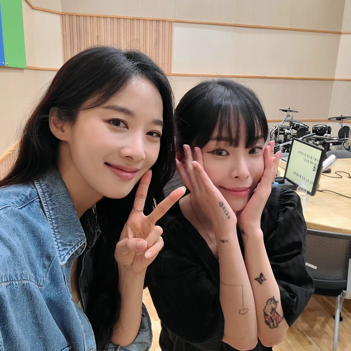 Heize News💫헤이즈 뉴스 on Twitter: " Post Update - 230630 Heize with Lee Chungah #헤이즈의볼륨을높여요 ...