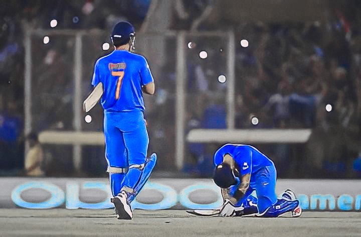 The most misuderstood pic in the history of cricket. Dhoni fans think ...