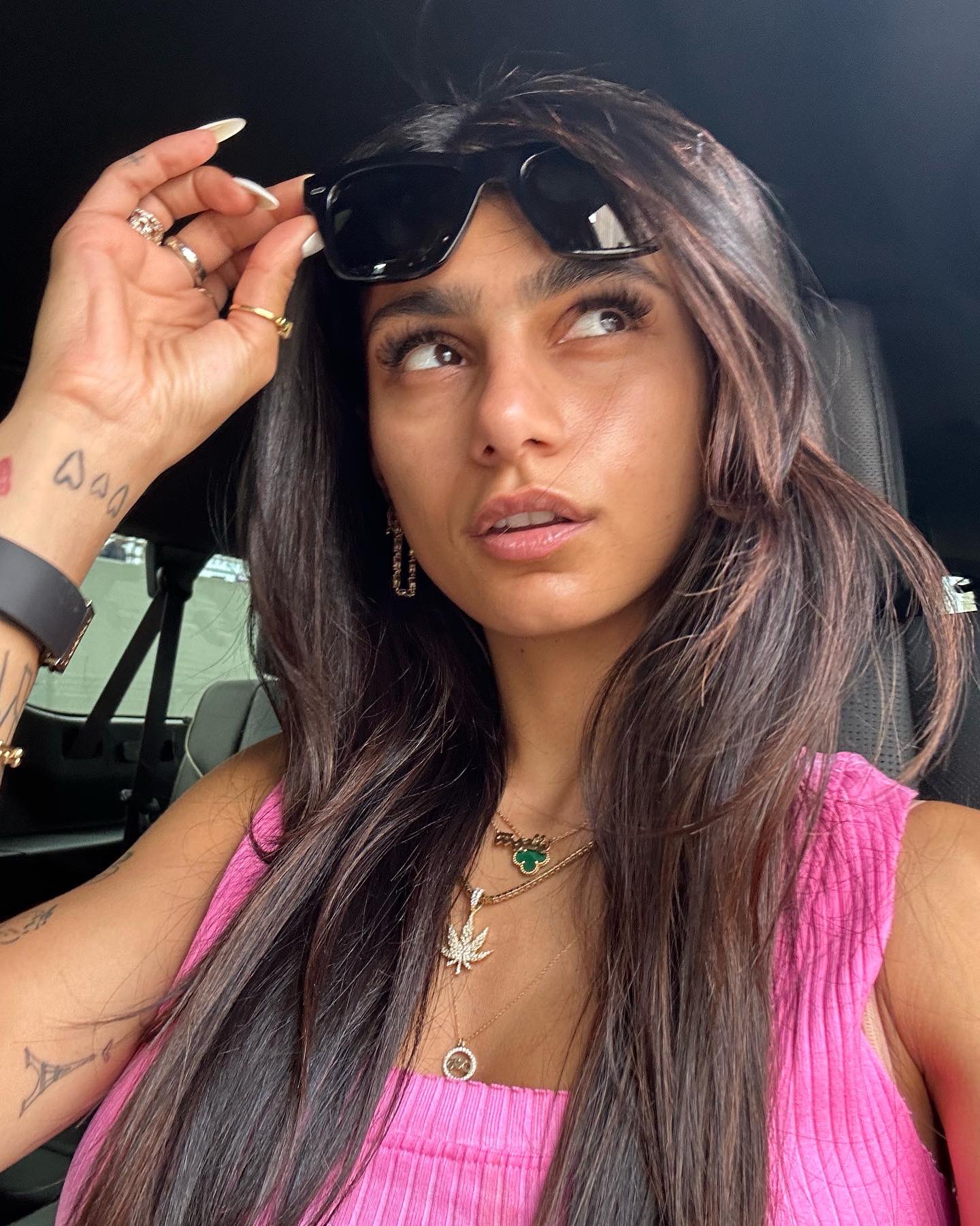 TW Pornstars - 3 pic. Mia K.. Twitter. New York minute. 8:04 PM - 19 Jun 2023