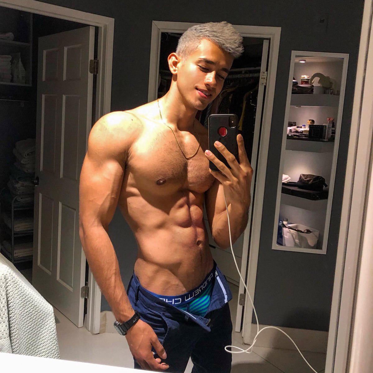 Malechritude on Twitter: "#ManForMonday Uriel Marquez, having more fun"