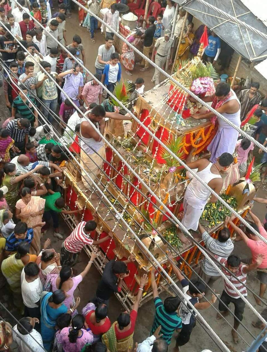 🛕Raths of Bengal 🛕 A thread🧵🧵 With the growing popularity of organizing ...