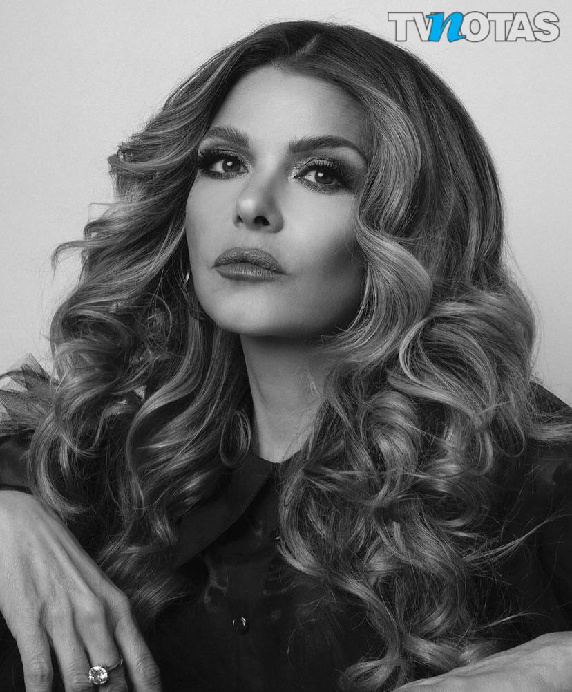 @TVNotasmx on Twitter: "ESPECTACULAR 😍 La guapa, Itatí Cantoral, luce mejor que nunca y sus ...