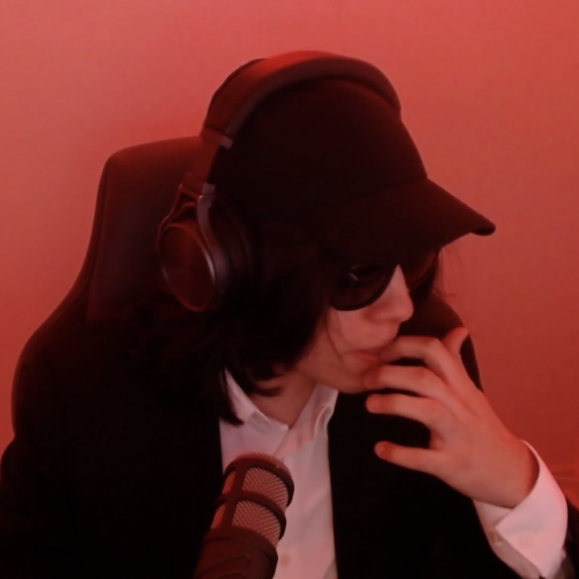 nic ⚣ || #QSMP 🇧🇷 on Twitter: "RT @i2ckity: elquackity."