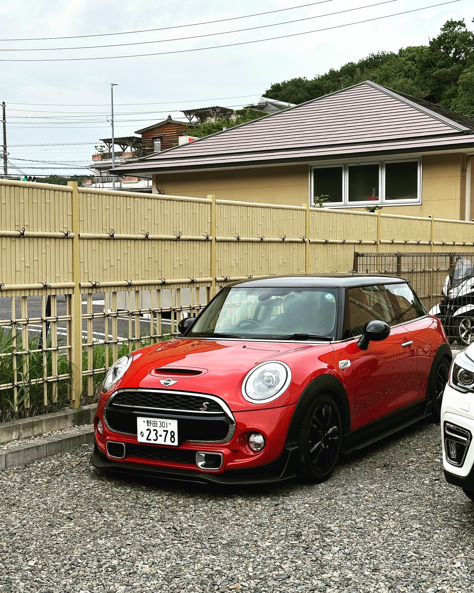 SEVEN KNOT on Twitter: "SEVEN KNOT デモカー🇬🇧 F56 BMW MINI by GIOMIC 昨日はヘッドライトリフレッシュコーティングを実施し、洗車も同時 ...