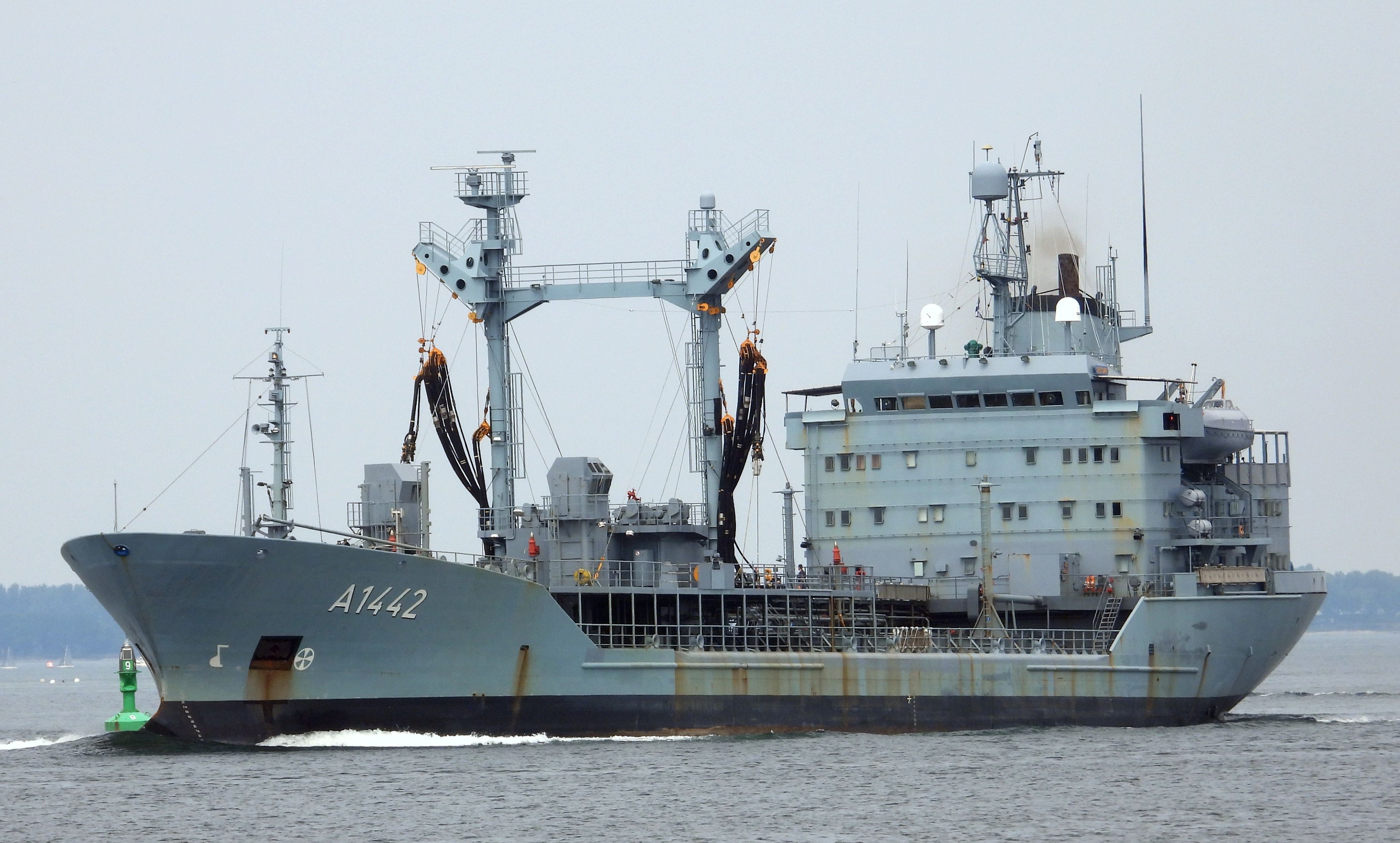 WarshipCam on Twitter: "Royal Netherlands Navy vessels: HNLMS De Ruyter (F804) HNLMS Makkum ...