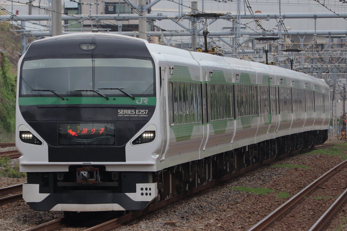 P・BLUE on Twitter: "特急「伊東按針祭花火大会号」に充当される、E257系5000番台とE657系の設備格差(?)が酷い！ といった意見を以前目撃しましたが、 正直 ...