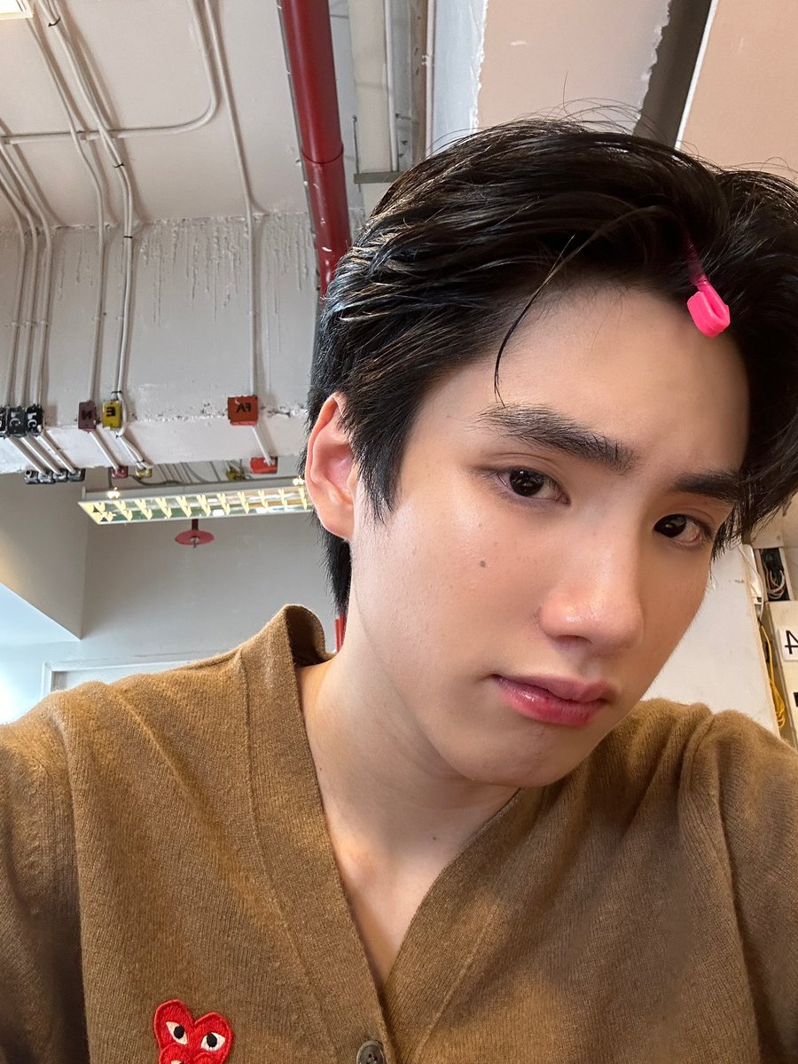 🔮ㅋㄹ on Twitter: "RT @phutatchai: ติดกิ๊บสีชมโพ๊ย #PHUTATCHAI #789SURVIVAL"