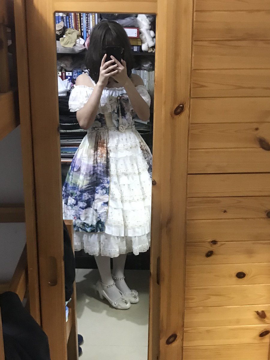 予心独悴 On Twitter Twitter 注册一周年了,时间还真快 不过除了比去年这会儿瘦了点之外貌似也没什么别的进步了🤡 可爱的男孩子 男の娘 女装大佬