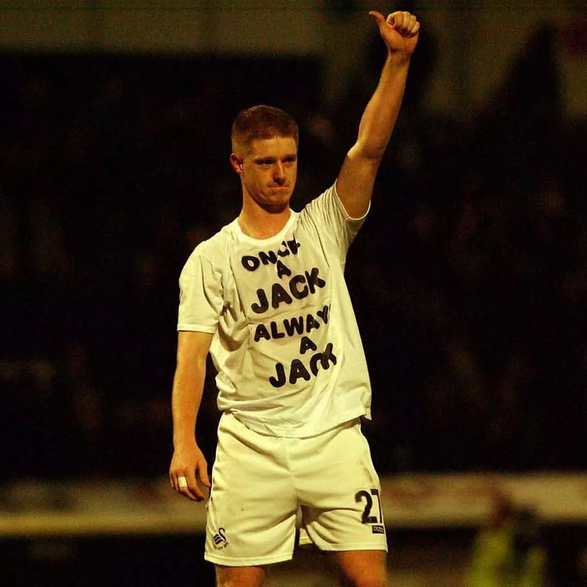 Trystan bending🦢 on Twitter: "Love hearing from the older Swansea fans about past players before ...