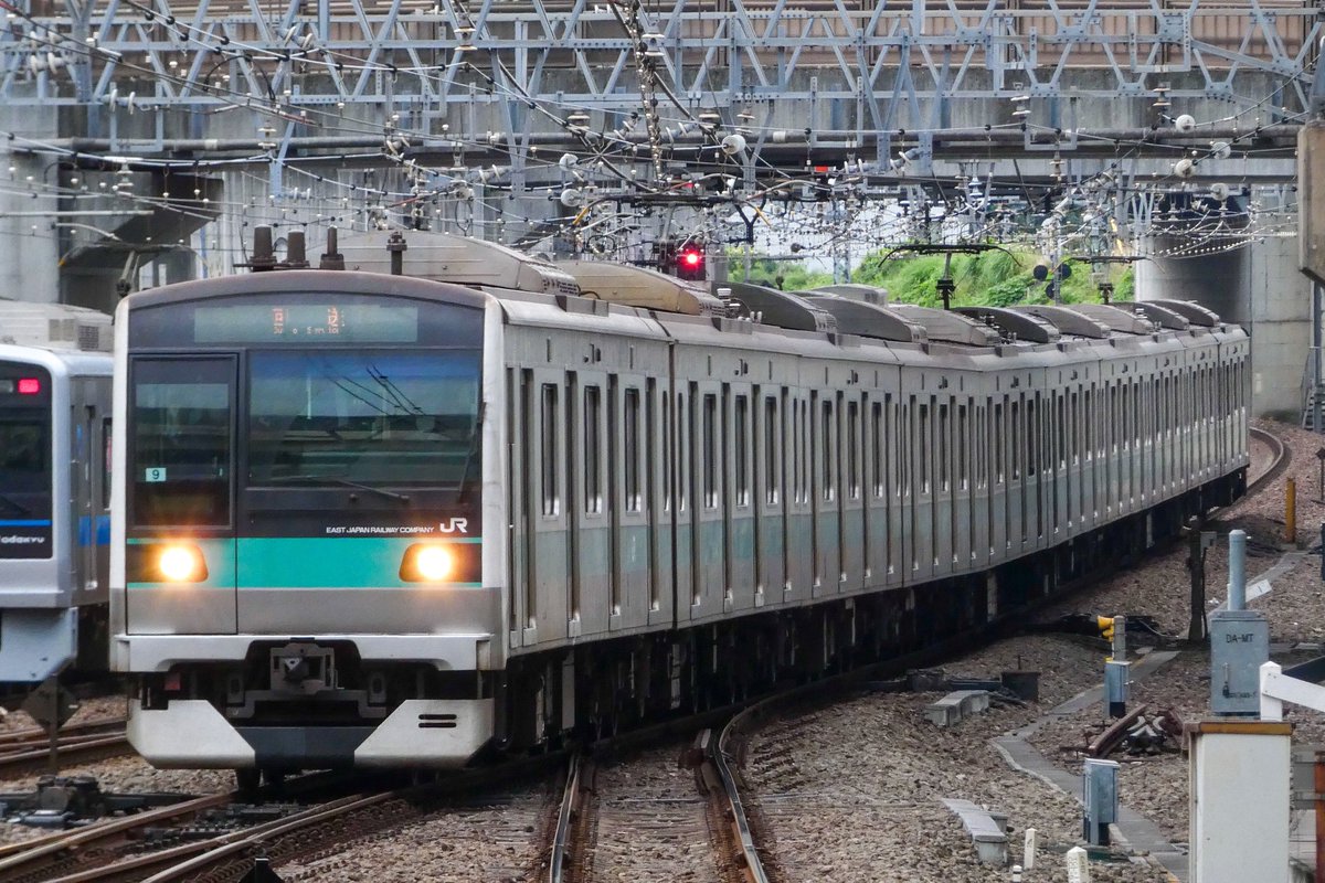 2nd-train 鉄道写真ニュースサイト on Twitter: "RT @obakyu_e: 6/20 E233系2000番台ﾏﾄ9編成 小田急線TASC試運転 連日行われている小田急線で ...