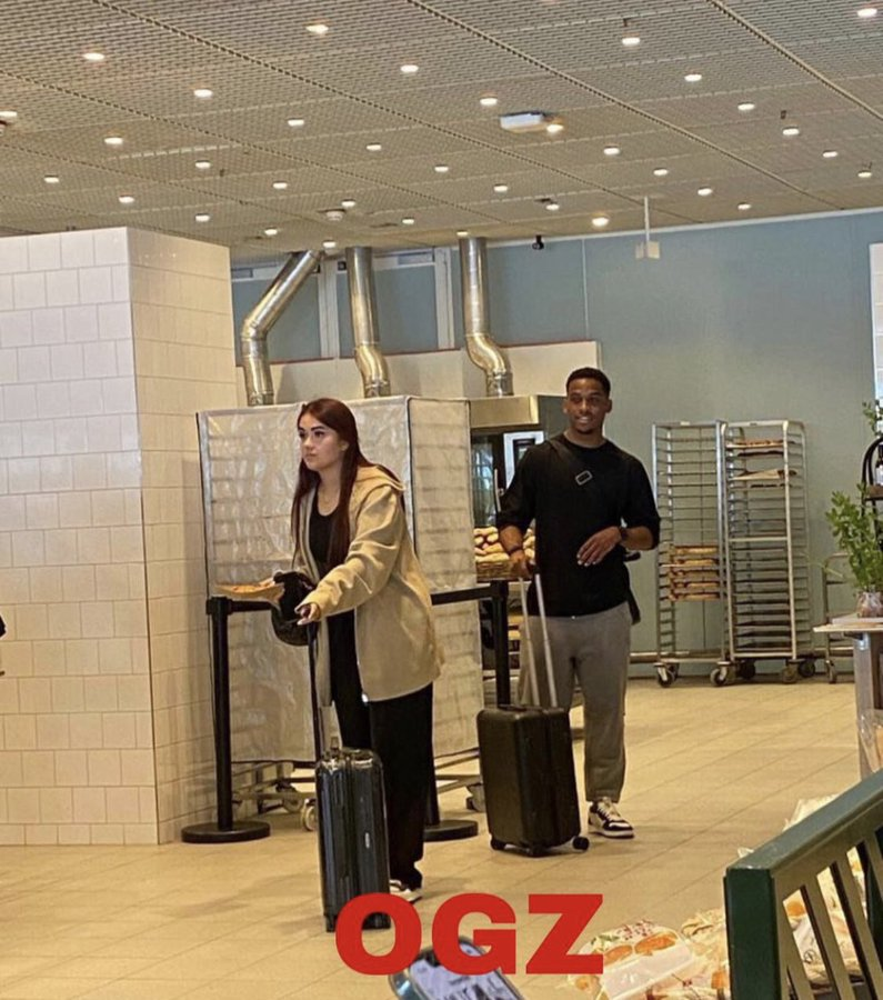 🚨 Arsenal target Jurrien Timber and his girlfriend were spotted at an ...