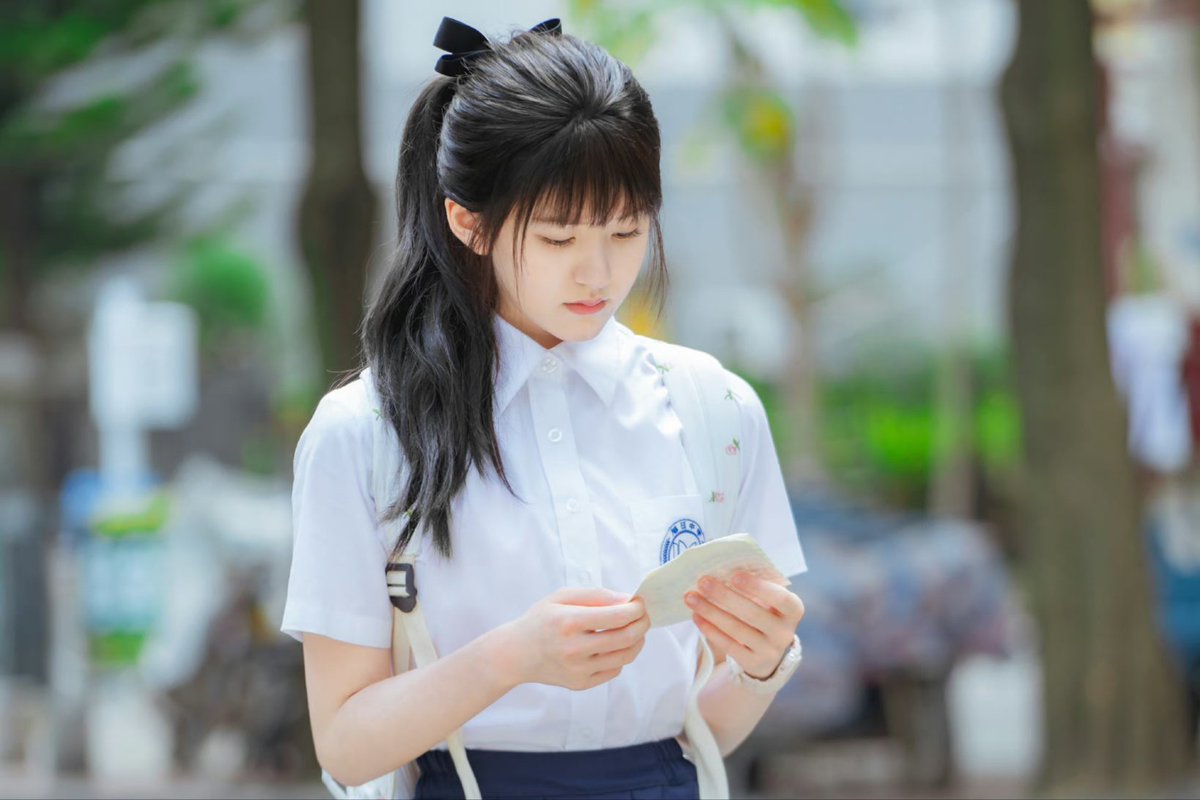 Hh Wu On Twitter 好可爱的女学生 被老师用大鸡巴破处的时候一定会叫的很大声
