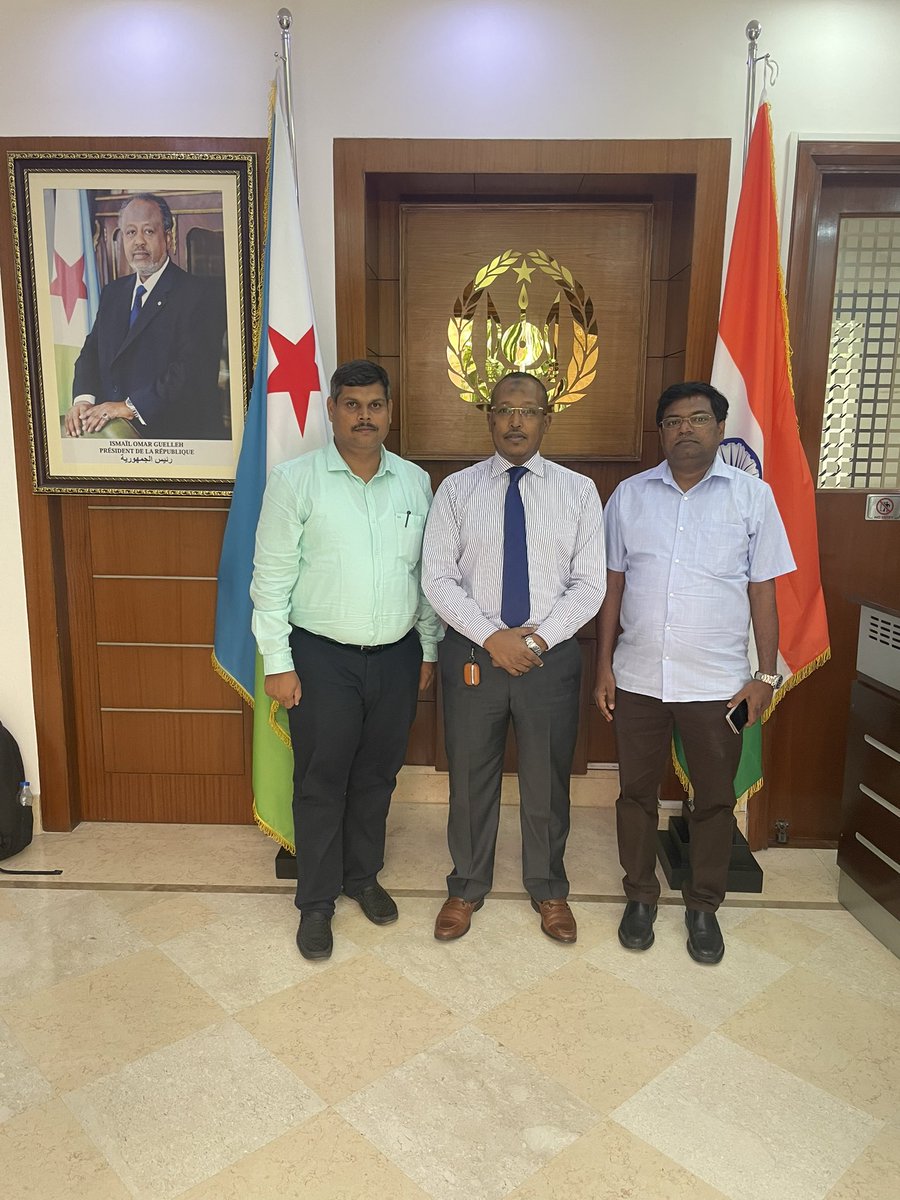 Amb. Issé Abdillahi Assoweh on Twitter: "Enchanté de recevoir à l’Ambassade de la République de ...