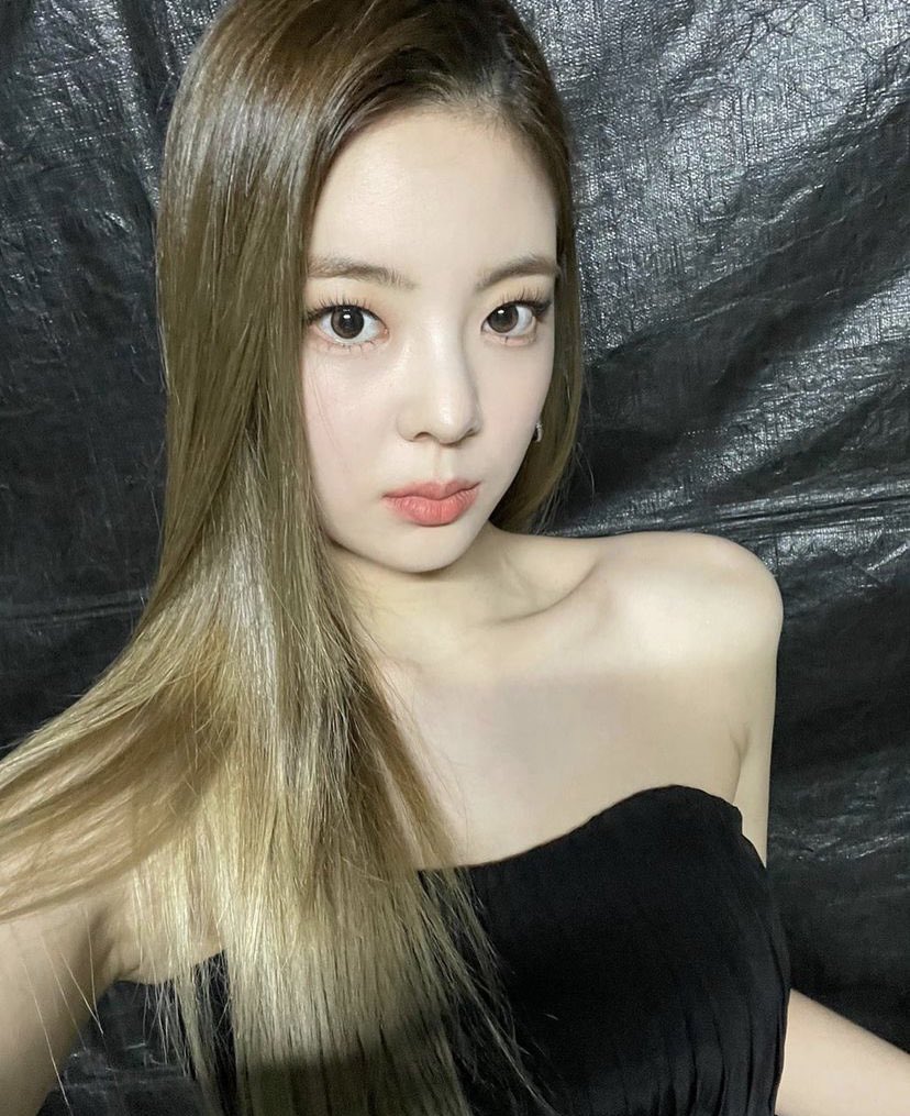 Lia Pics🫧 On Twitter Bring Back This Lia Please 😭