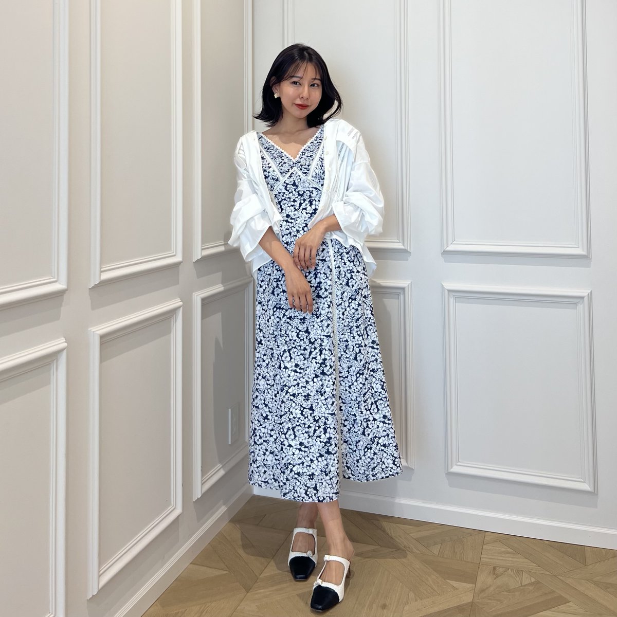 Her Lip To On Twitter 🏷lace Trimmed Floral Dress Navy 上品な雰囲気を演出