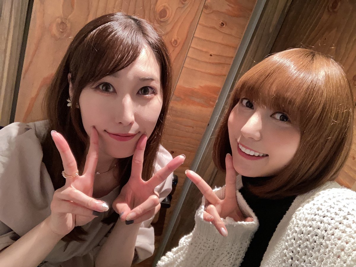 MoeMi on Twitter: "【お知らせ】 7月16日(日)開催『Lyric Reading Live』のチケットが本日18時販売開始です！ ⇒https://eplus.jp/sf ...