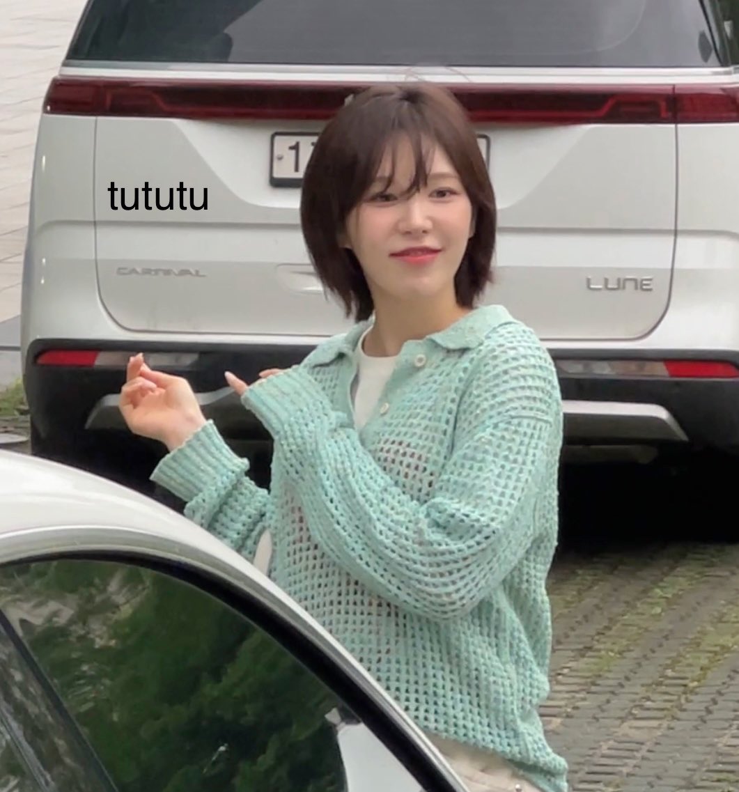 tututu on Twitter: "230621 Wendy 출근길 #웬디 #wendy #출근길 #RedVelvet #연스"