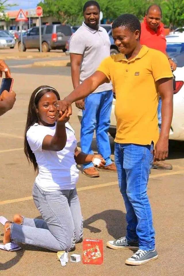 KITO on Twitter: "RT @Abrantielove: She’s still alive oo😂😂"