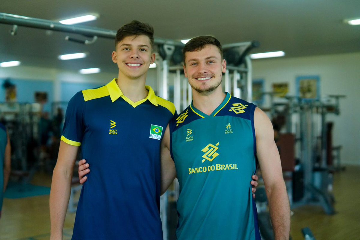 CBV on Twitter: "Mais que irmãos, brothers! 🤣 Thiago e Gabriel representando a família Vaccari ...