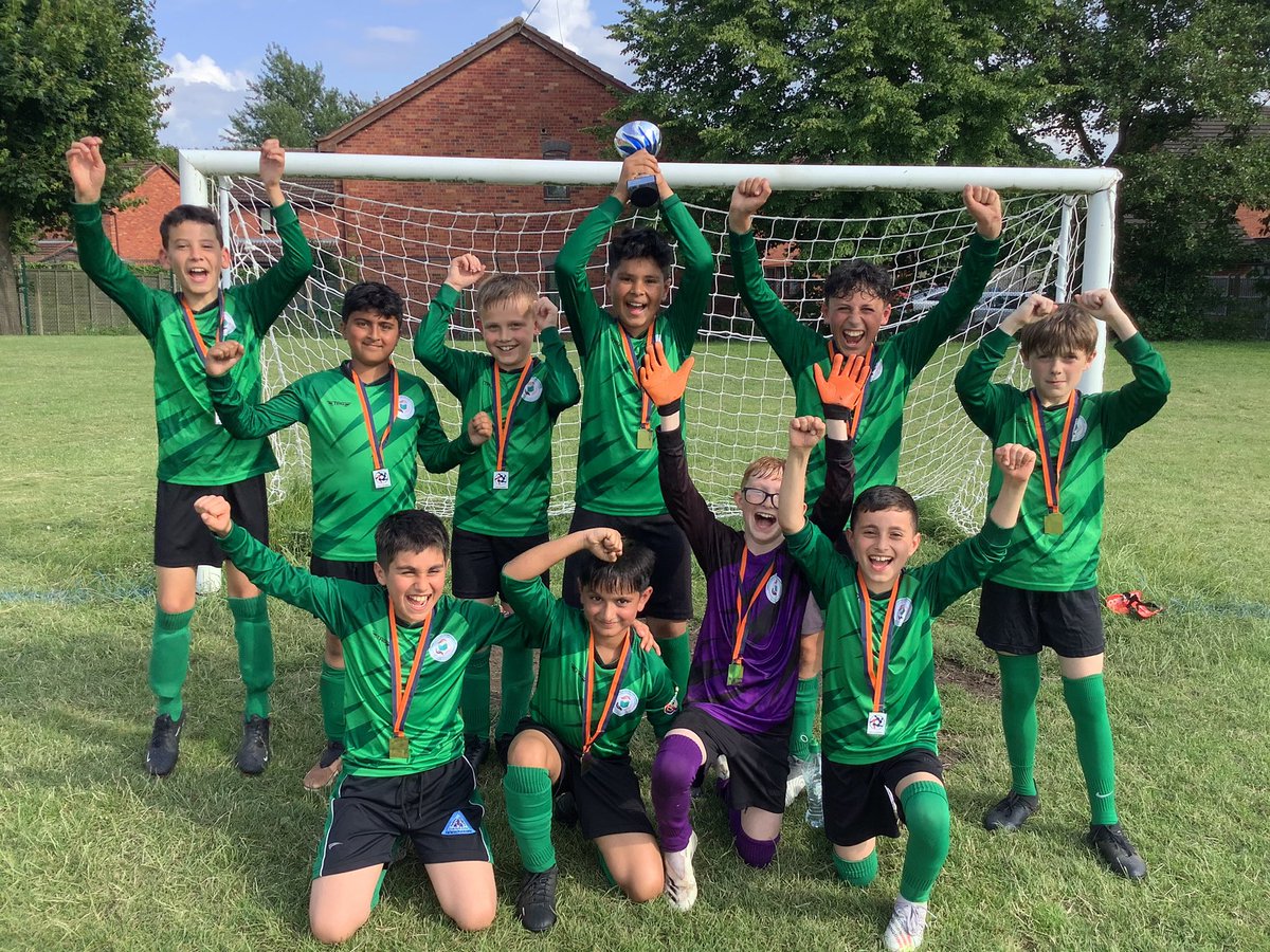 Welcome to Eton Park Junior School