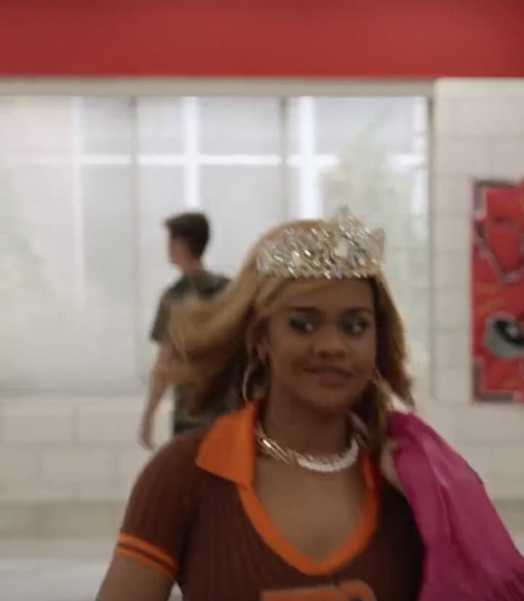 #3 lesbian on Twitter: "MY QUEEEEEN #HSMTMTS"