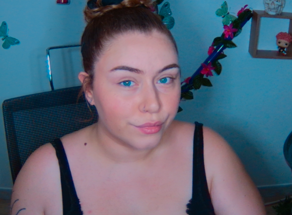 Trixy π On Twitter π΄live Bonswer Talk And Roleplay Twitch Tv
