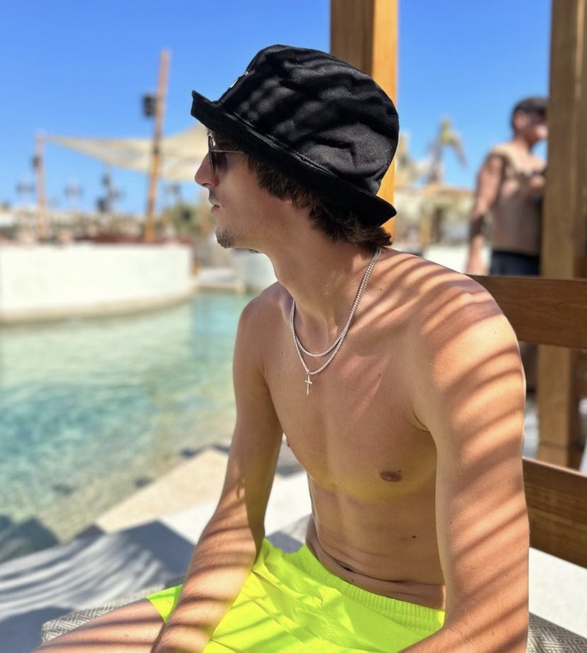 Shirtless PL on Twitter: "Bryan Gil"