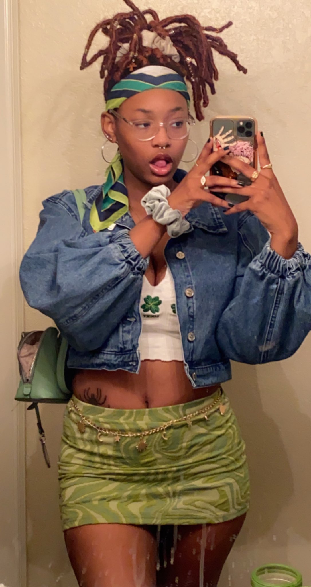 💗🐰 helen katherine 🐰💗 on Twitter: "luv a lil skirt baddddd 😫 https://t ...