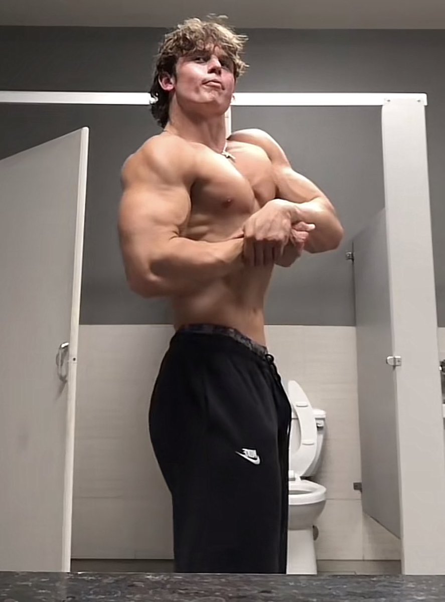 Alpha Muscle Promo On Twitter He Knows He Is A Muscle God 🥵