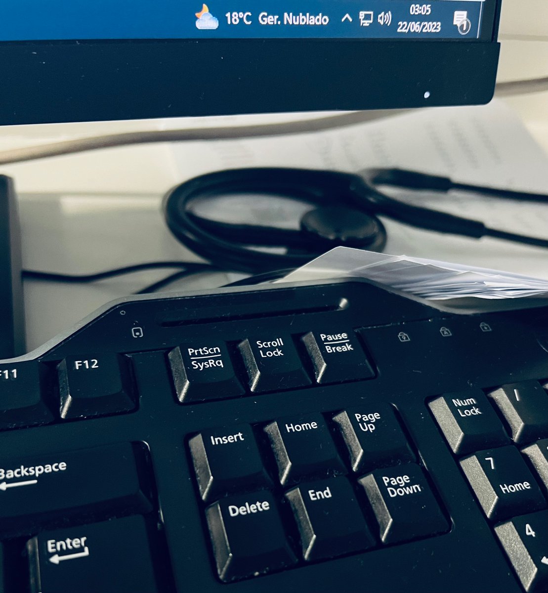 Holographic on Twitter: "night shift 🥱"