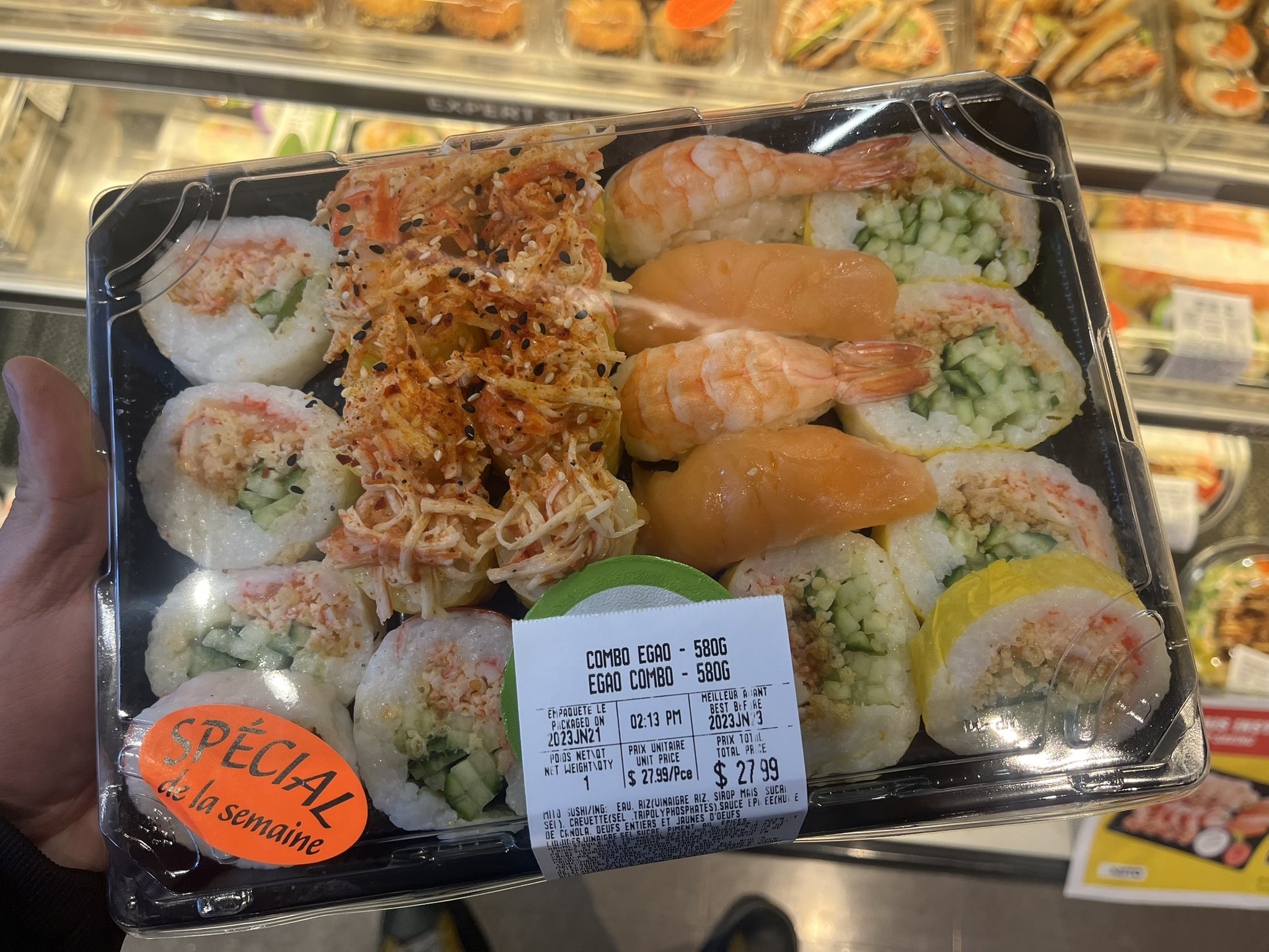 HIMA.J 🕹 on Twitter: "カナダのモントリオールのスーパーで見つけた寿司のパック。これで3400円は流石に高過ぎるわ！ https://t.co/06wJgVXCzU ...