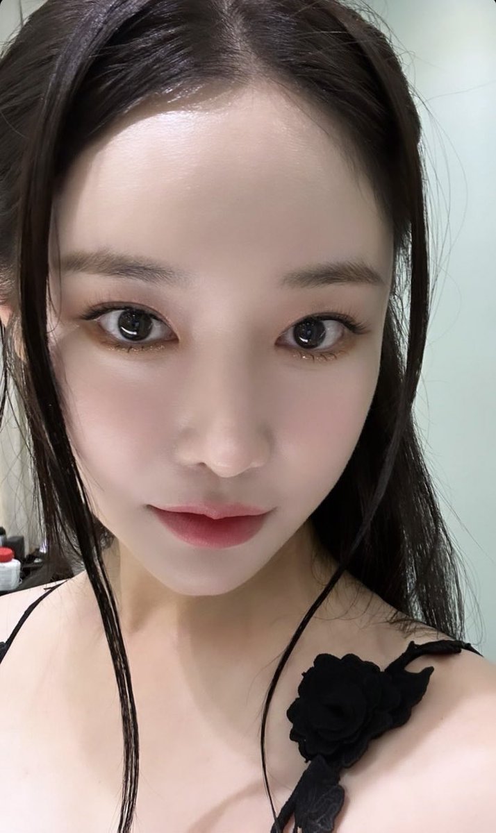 BB Girls Files on Twitter: "[📸] BB Girls Minyoung Instagram Update #브브걸 #BBGirls @nyong2ya"