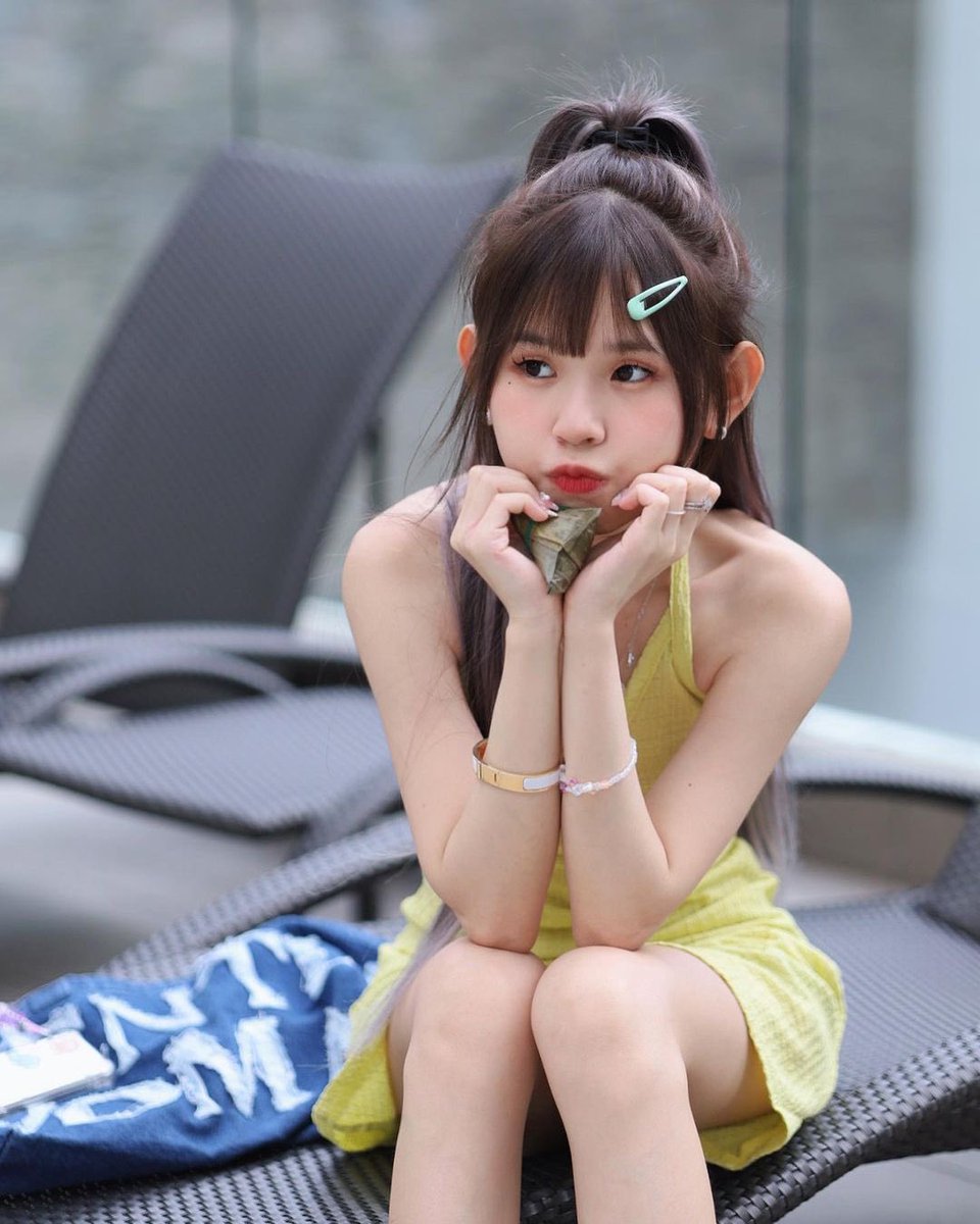 OKOKOKMOU on Twitter: "好久没看findy了，还是那么的榨精，不撸对不起自己"