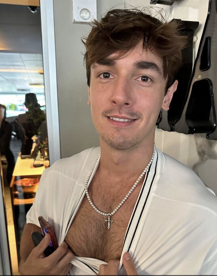 Saymyname192 On Twitter I Like Hairy Bryce I Wanna Suck The Sweat From Every Inch Of His Frat