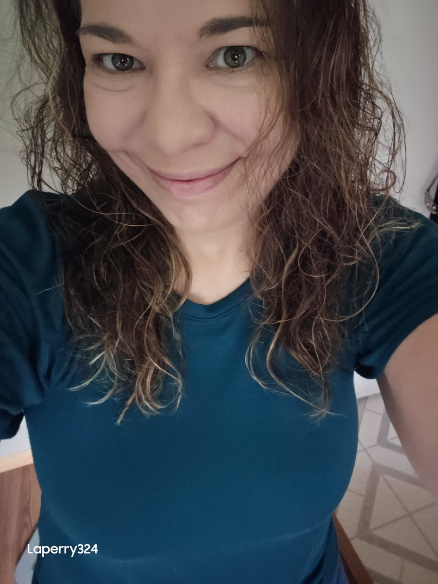 Leslie Perry On Twitter Good Morning π₯± Messy Hair For A Messy Day I