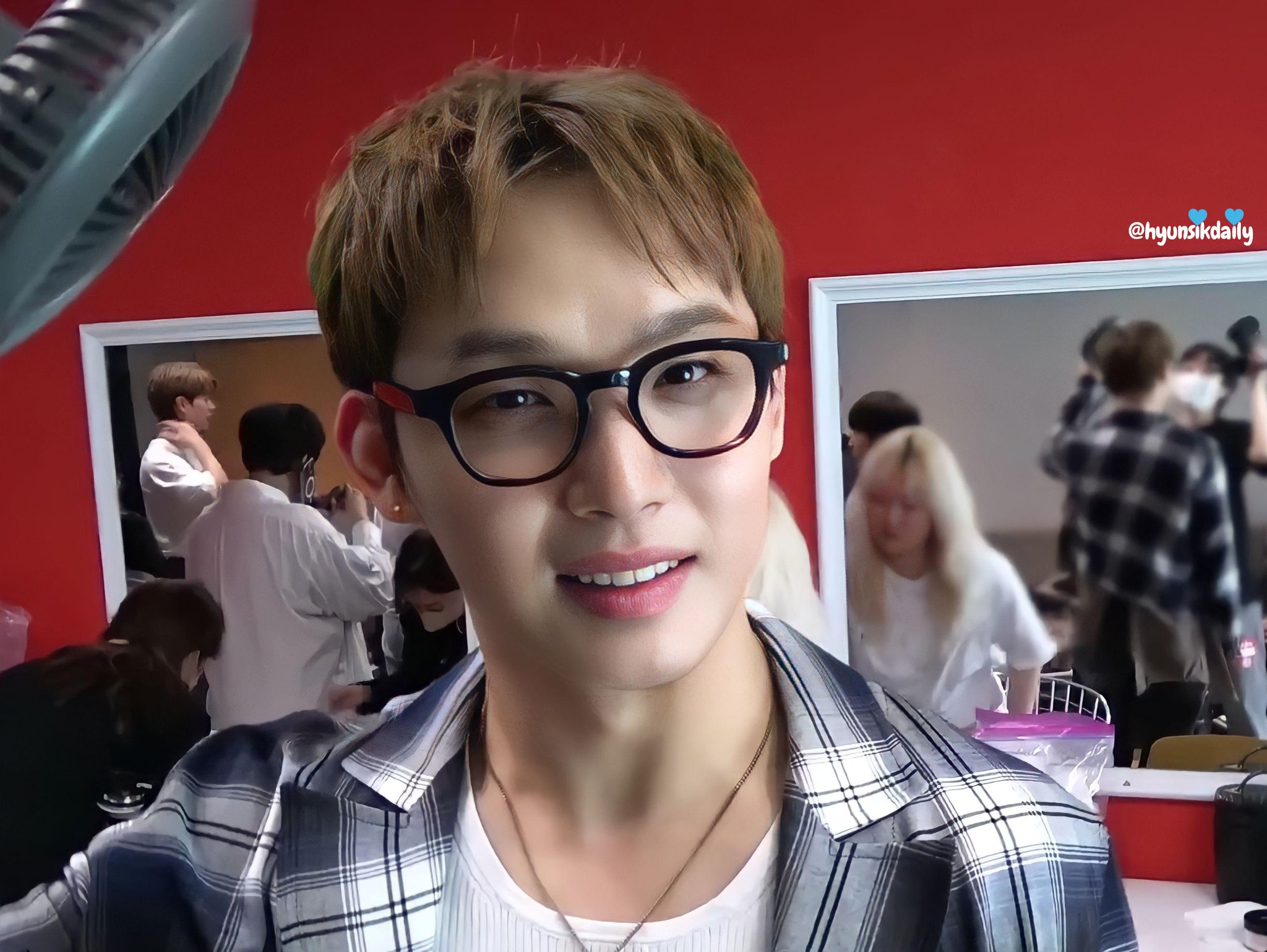 hyunsikdaily🍀 on Twitter: "Beatcom #184 | 230610 2nd week promotion "WAW" 📸 thread 🍀🐻🍀 #LIM ...