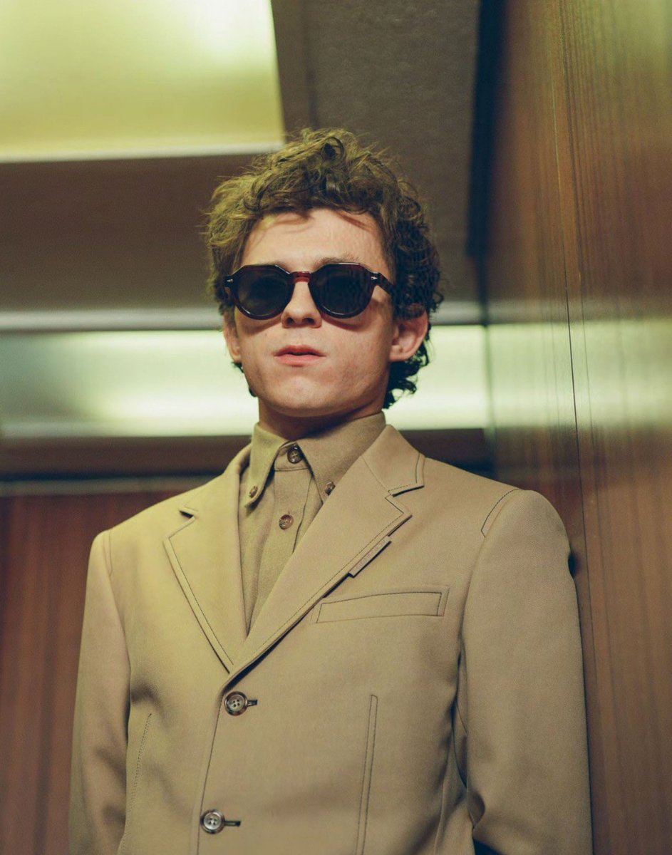 fer ha visto a tita ‹3 💔🫙 on Twitter: "RT @cherrydayas: WOAH THOMAS?!?!!!"