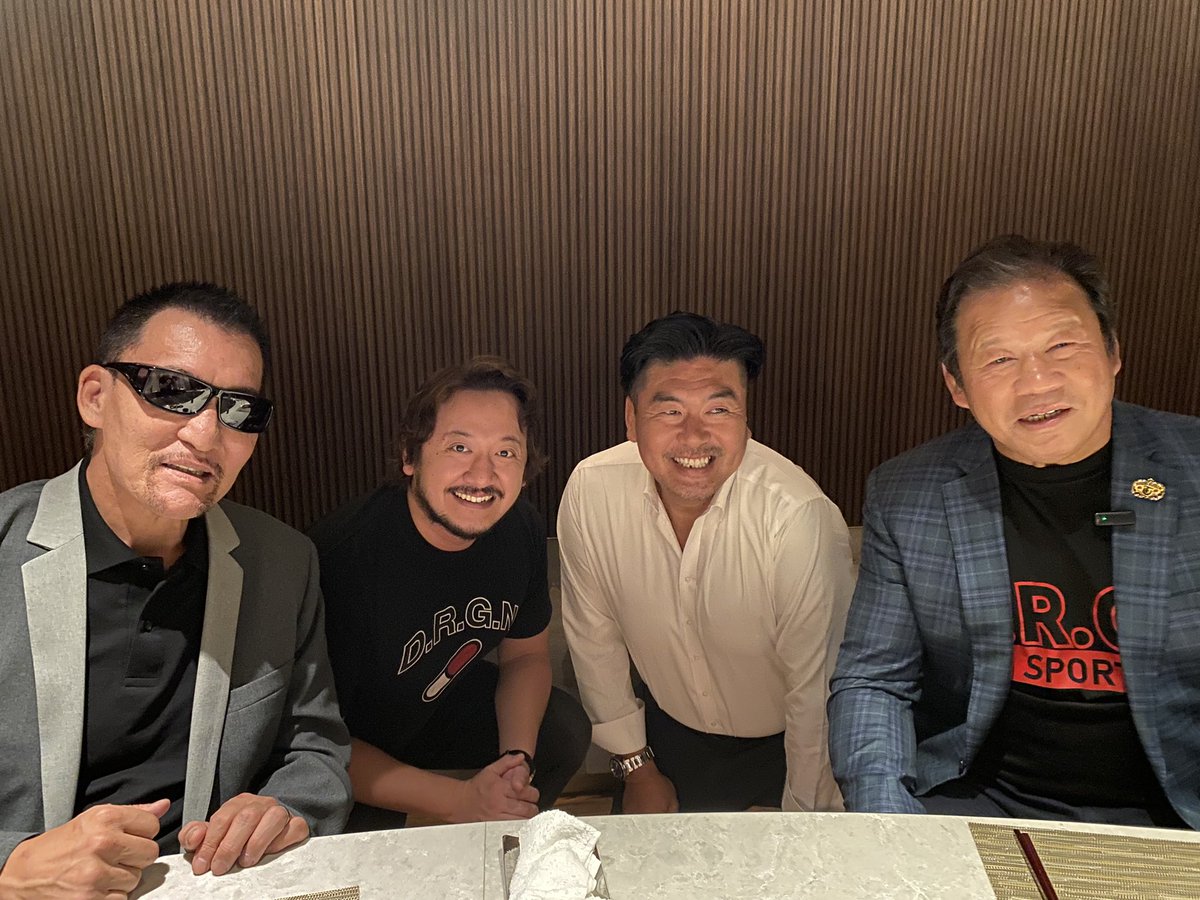 鈴木健三kenso On Twitter とりあえず正座。上下関係には終わりなどない!ライフ。喧嘩道 藤波辰爾 蝶野 正洋 鈴木 ひろ子千葉県議会議員、妻