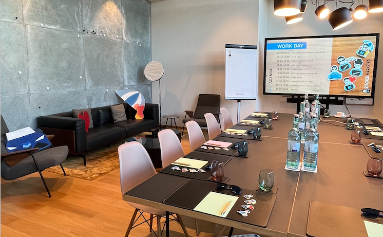 Emanuel Cinca on Twitter: "Over 1,500 newsletters delivered across 5 years, generating over $1 ...