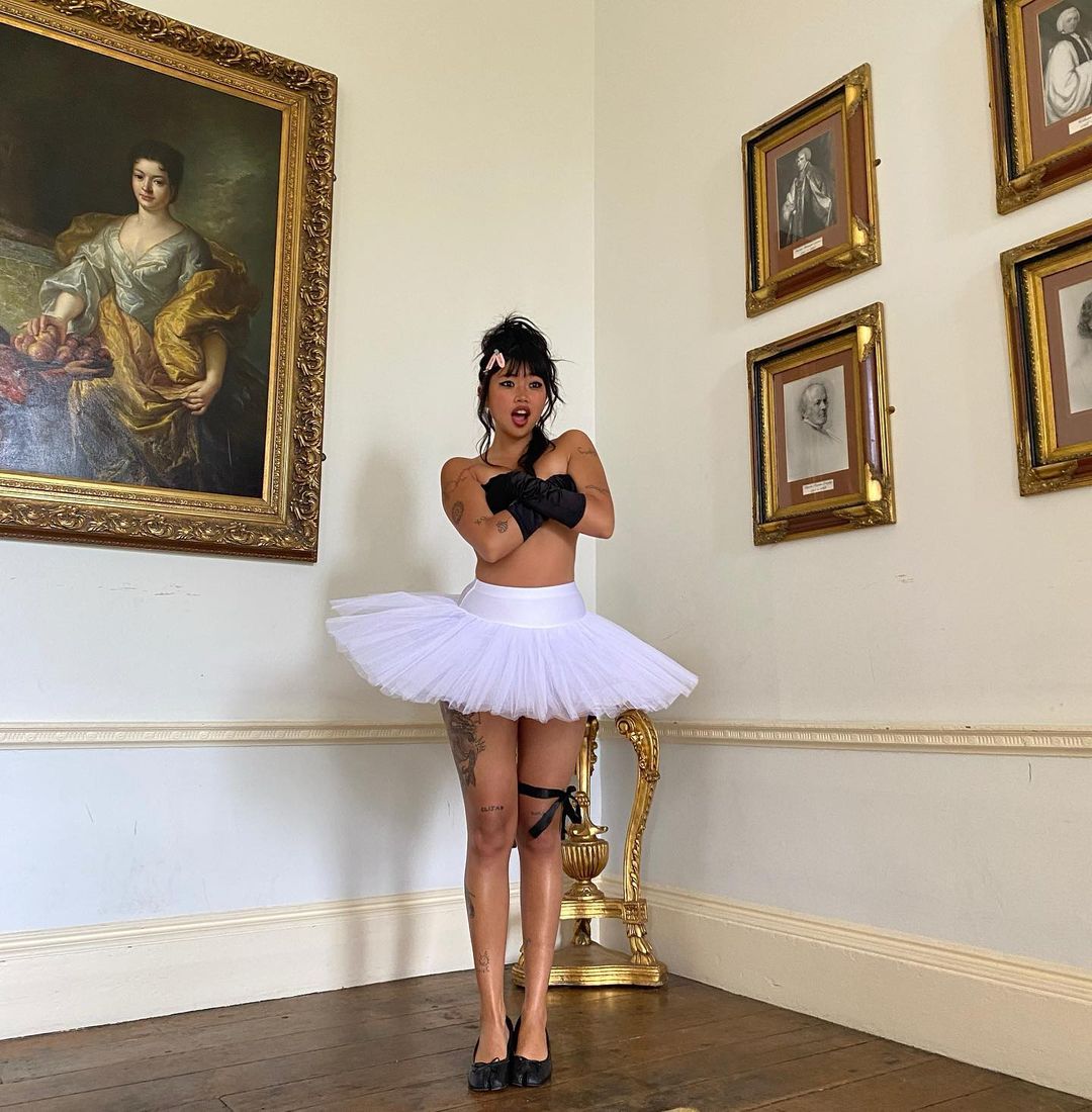 juju_bear on Twitter: "RT @beabad00bee: eh i guess 🤷🏻‍♀️ https://t.co/5AsCwRnFLg" / Twitter